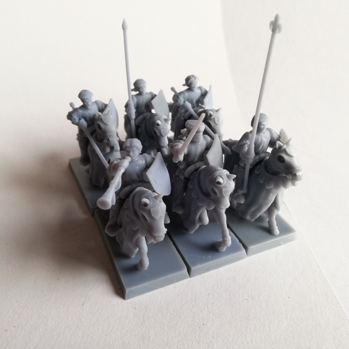 3D Printable Medieval Knight Miniatures (modular, 32mm/28 heroic) by ...