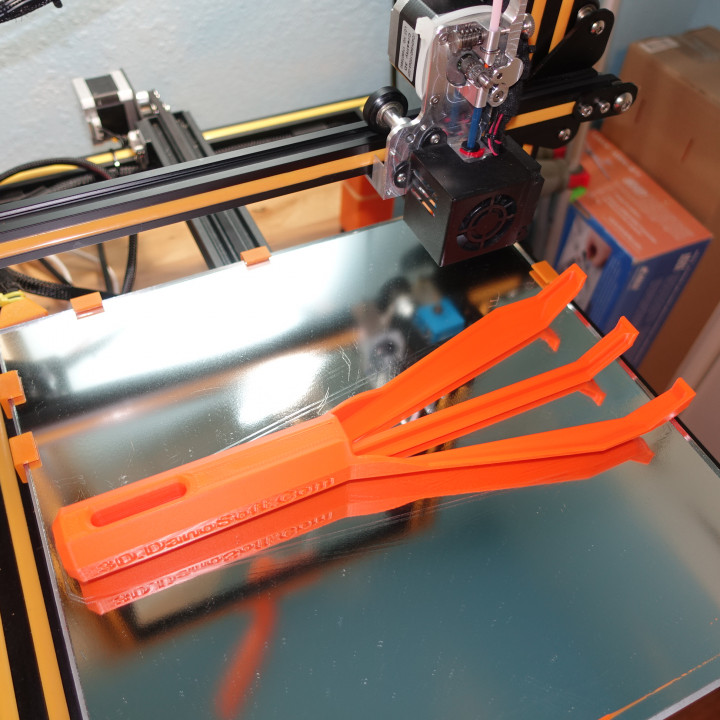 3D Printable Rake MK2 by Dan Ouellet