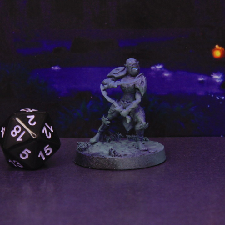 3D Printable Night elf calm armored female by SCULPTOONER