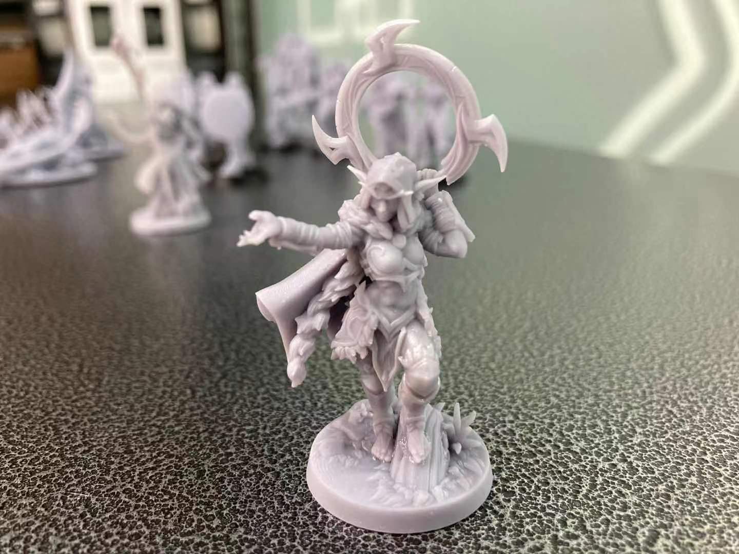 3D Printable Eve, the Rogue Night Elf (2 Versions) by Bite the Bullet