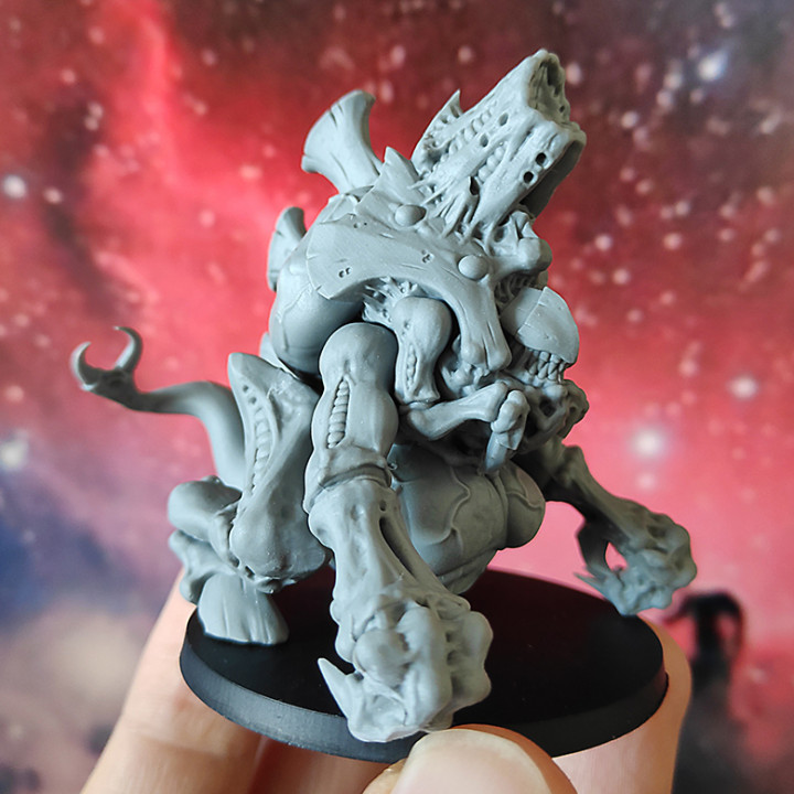 3D Printable Spore Bug by Hive Delta
