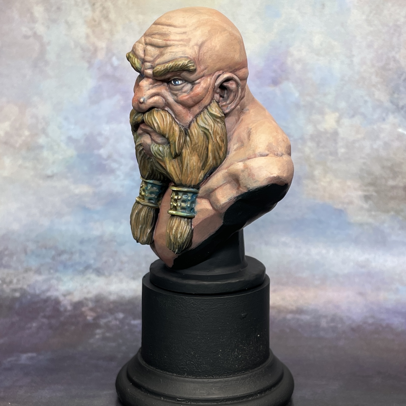3D Printable Dwarf Bust [Pre-Supported] by TytanTroll Miniatures