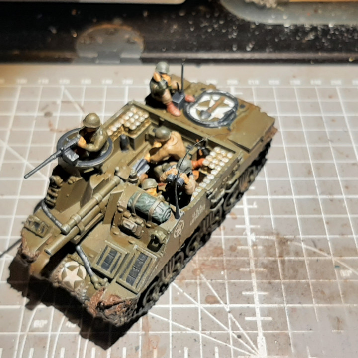 3D Print of M7 Priest with crew - 28mm for wargame by EskiceMiniature