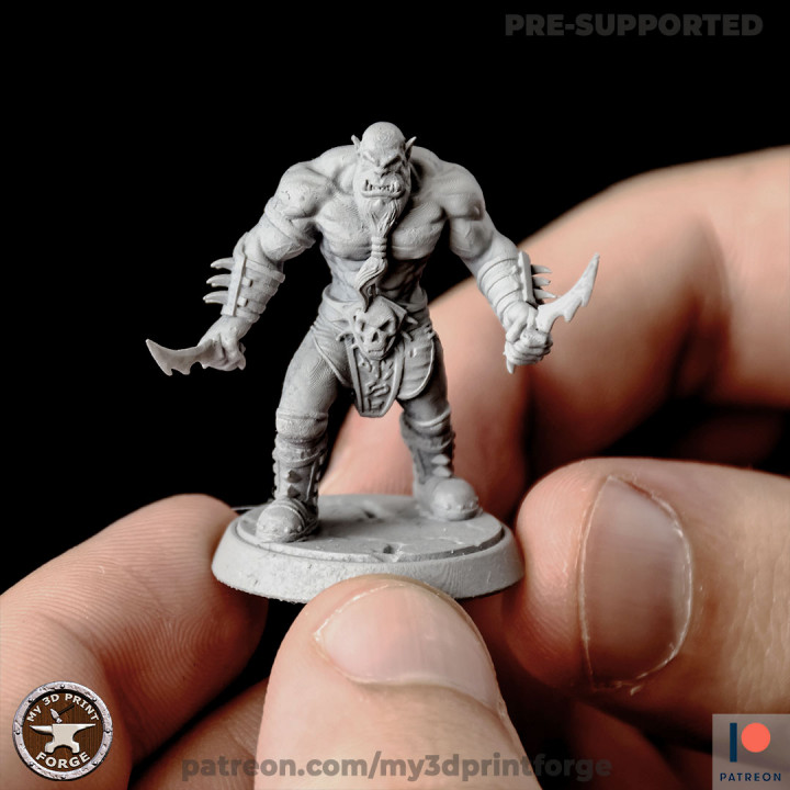 3D Printable Orc Rogue with two daggers by My3DPrintForge