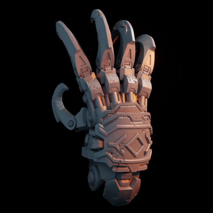 3D Printable Hollow Detailed Space Bear Claw by Tabletop Time