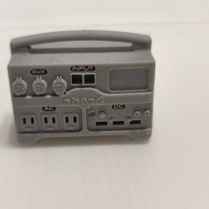 3D Printable Overland Battery Box by Ian Jim