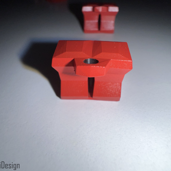 3D Printable Old School Runescape Dragon Boots Keychain by Luis Garcia