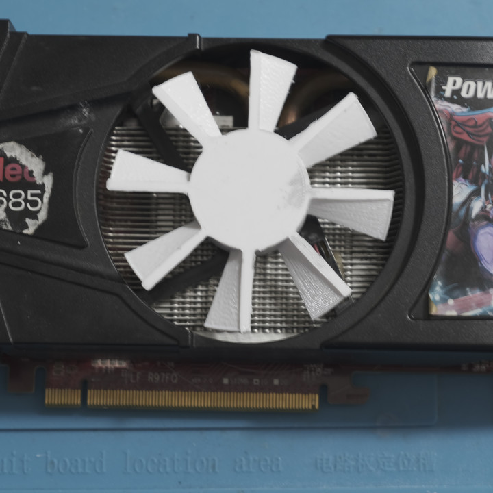 3D Printable Graphic Card Fan Blade by Sami Onur Zaim