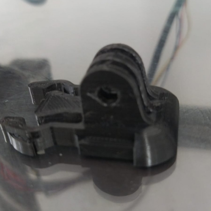 3D Printable GoPro 9 Clip by Jesus Carlos Martinez