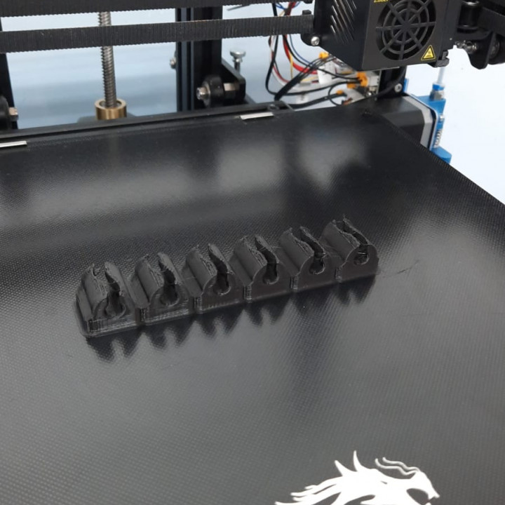 3D Printable USB Holder 3 sizes and versions with holes by Robusta ...