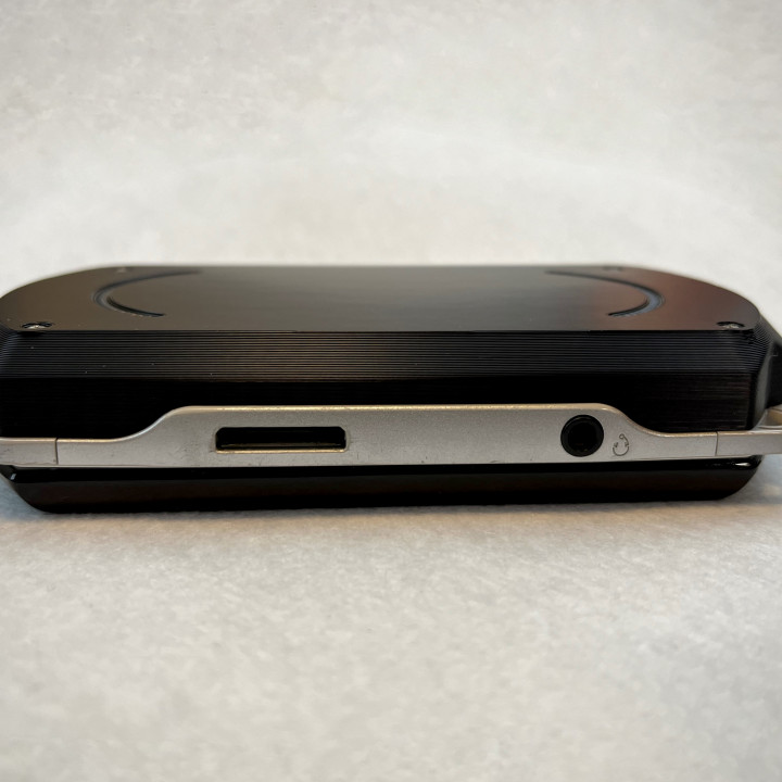3D Printable PSP Go Battery Expansion Rear Shell by Hipcat