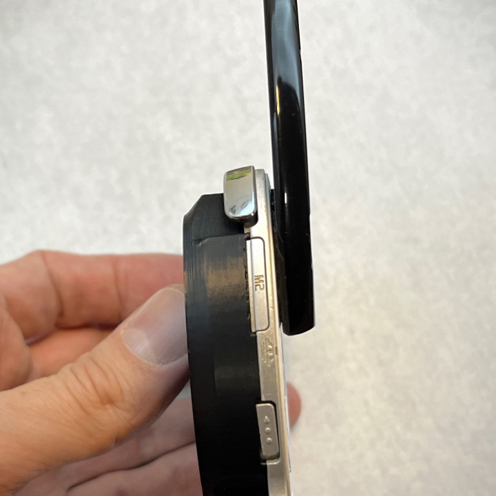 3D Printable PSP Go Battery Expansion Rear Shell by Hipcat