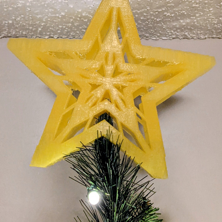 3D Printable Star Tree Topper by Colin