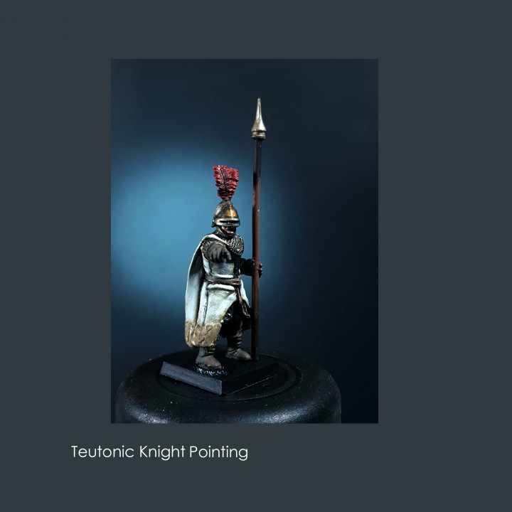 3D Printable TEUTONIC KNIGHT POINTING by vinciminiatures