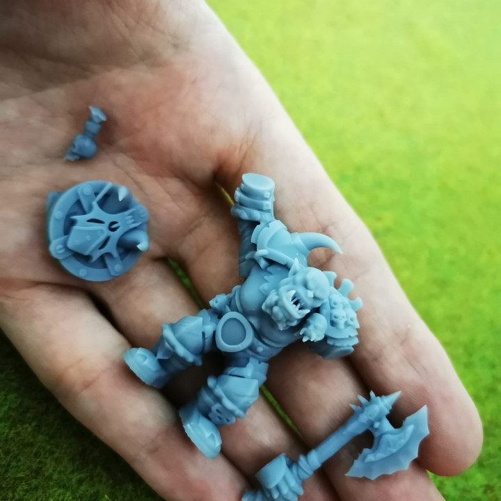 3D Printable Ork Boss by Empire Miniatures