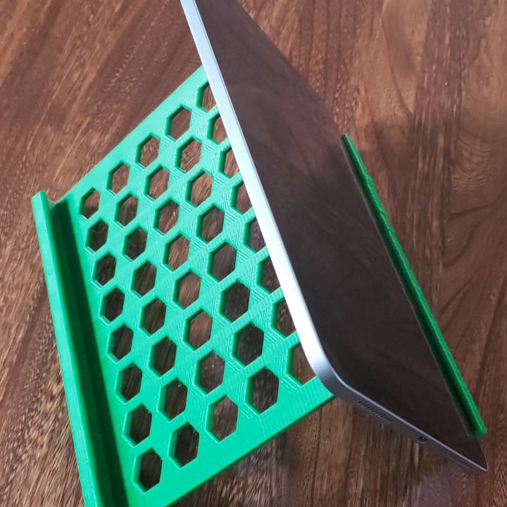 3D Printable Versatile tablet stand by Sridev