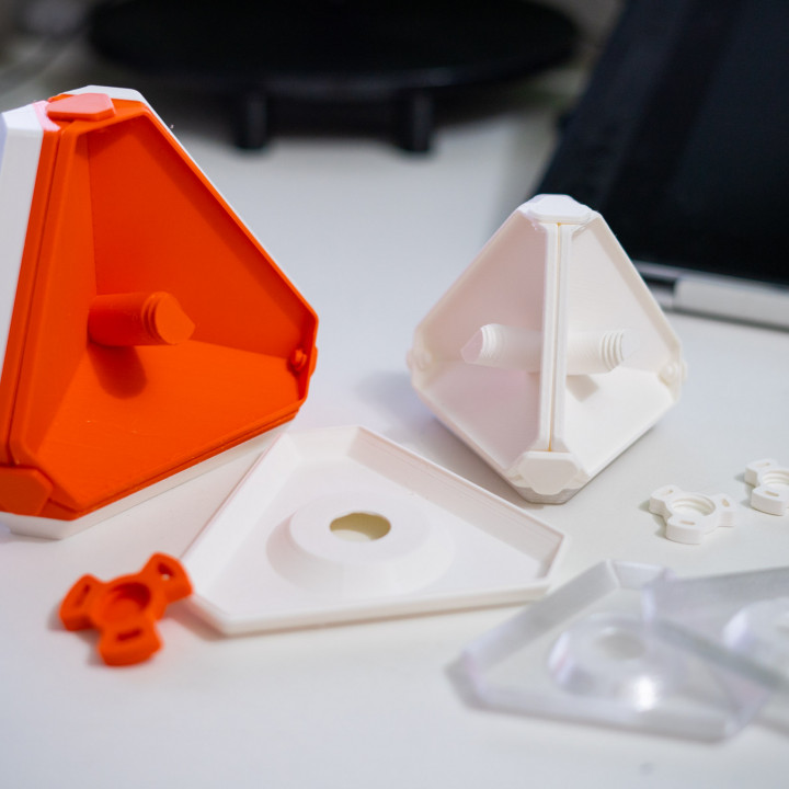 3D Printable Futuristic Box Container 4 in 1 by Henrique Natalino