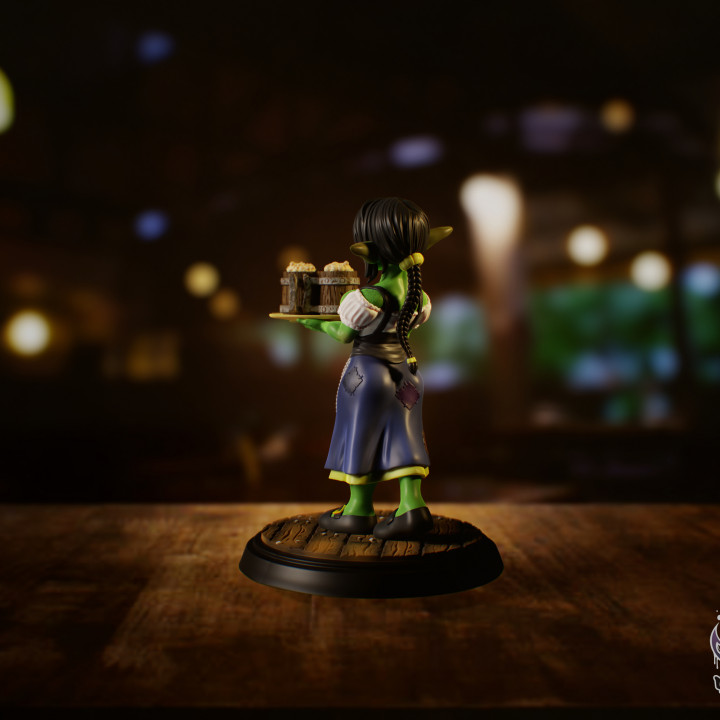 3D Printable Goblin Waitress by Jigglystix