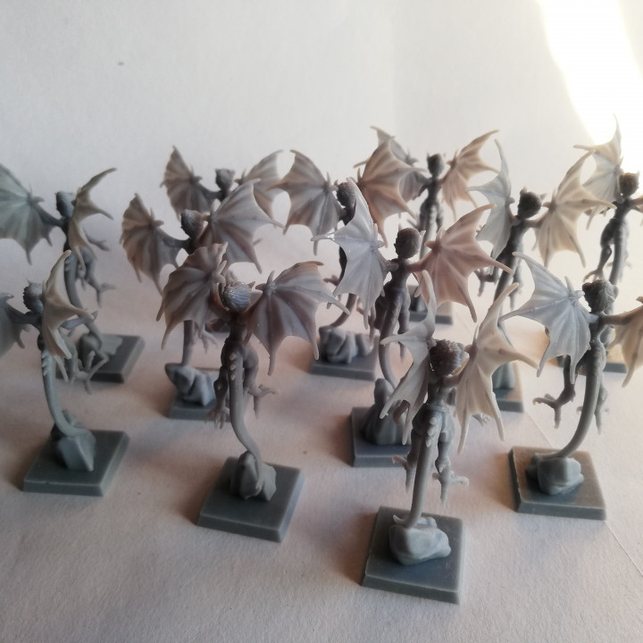 3D Printable Harpy Miniatures (32mm, modular) by Juhász Gergely