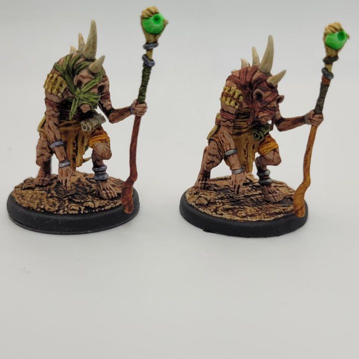 3D Print of Waheni Hunt Master (Shaman) - Beastmen by Hidoi