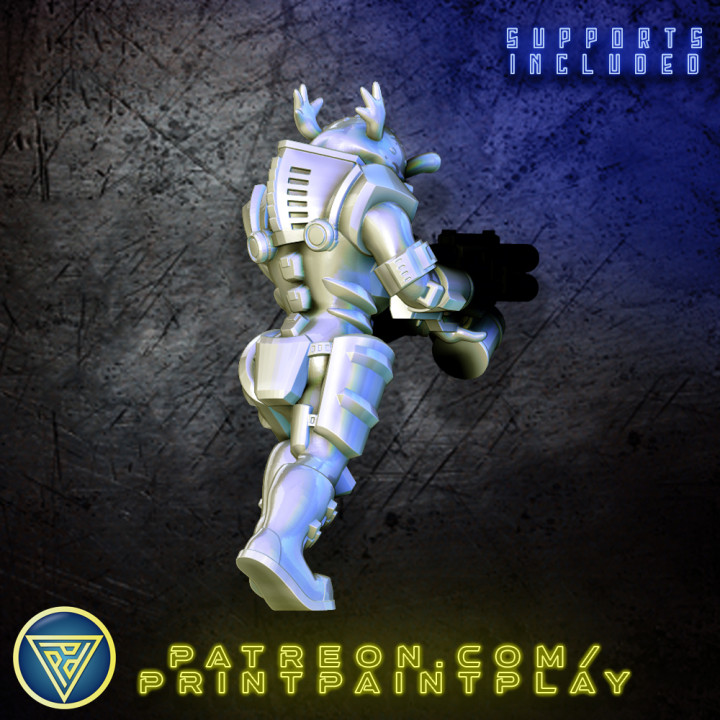 3D Printable Slug Alien Soldier by Print Paint Play