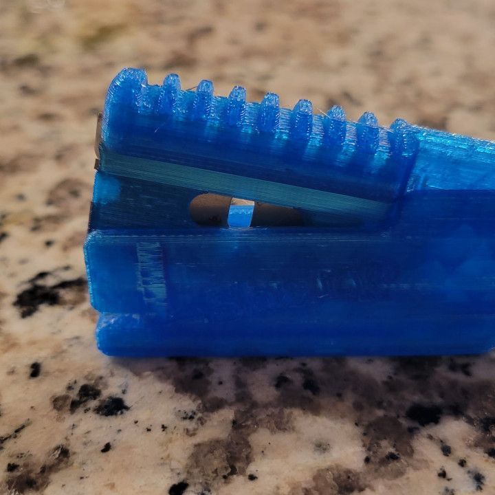3D Printable Simple Filament Cutter by Zack Clarke