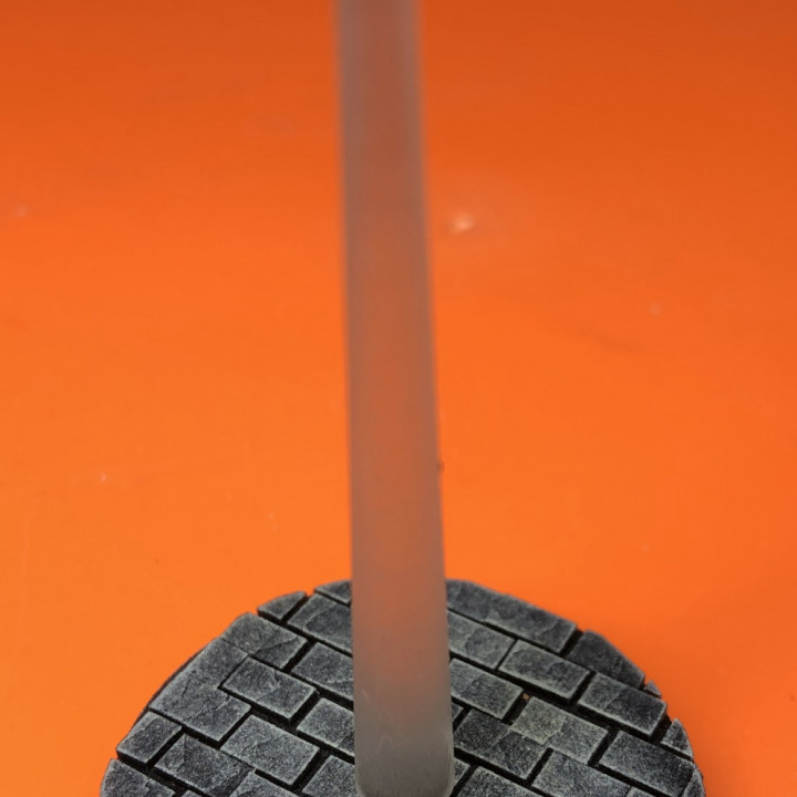 3D Printable 32mm round paved base (Flying & magnetic) by Raven Miniatures