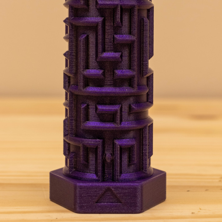 3D Printable Labyrinth Puzzle Gift Box by Zachary Lance