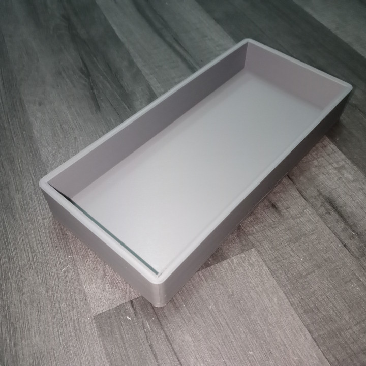 3D Printable Watch Box 4 slot by Logan TR J