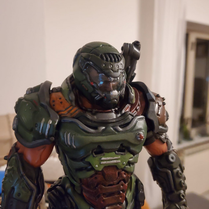 3D Printable Doom Guy face by Michele Vitelli