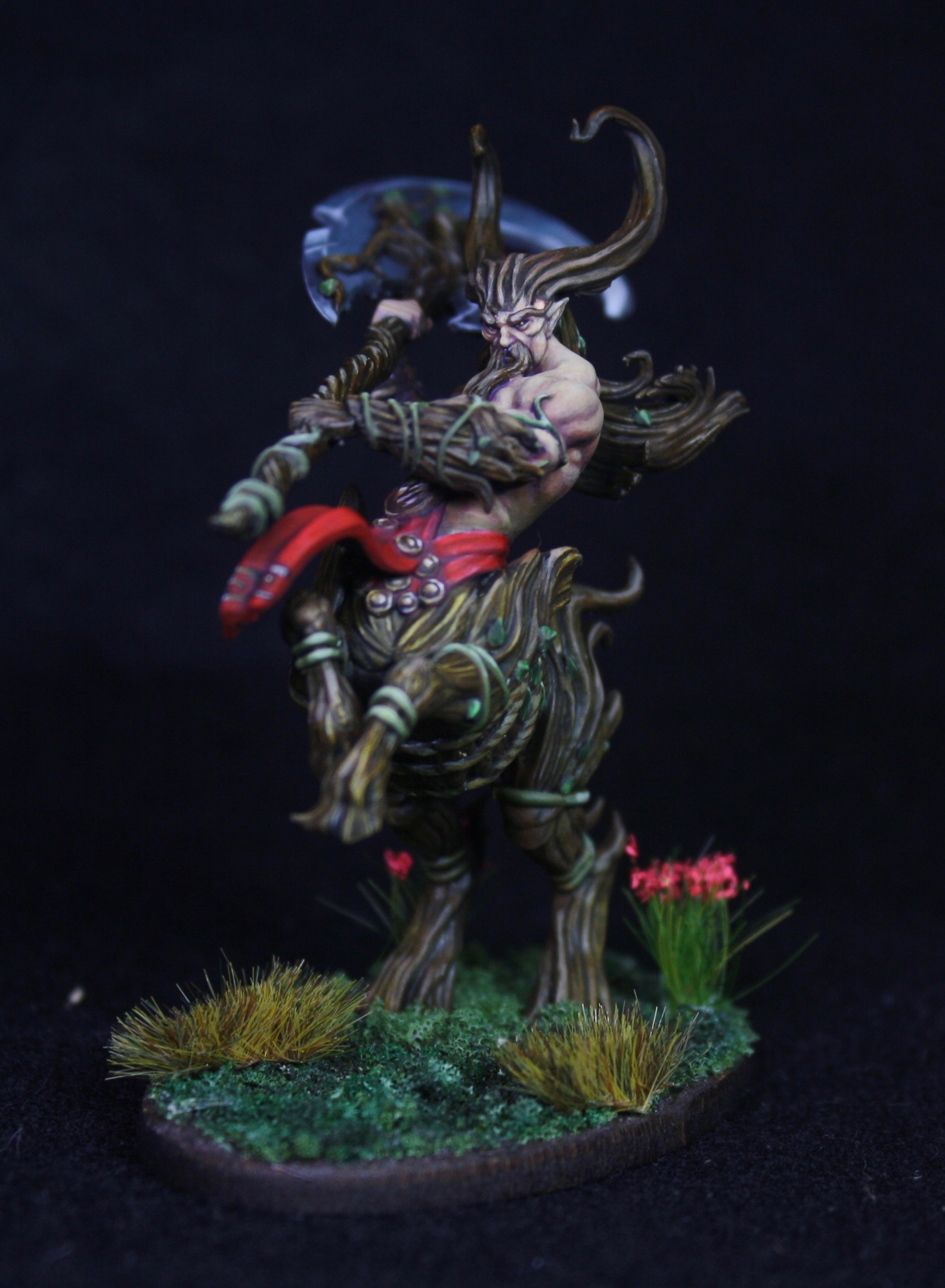 3D Printable Redleaf Forest King by Titan Forge Miniatures