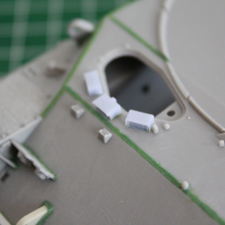 3D Printable Leopard 1 Driver Periscope and Cover by Ingo