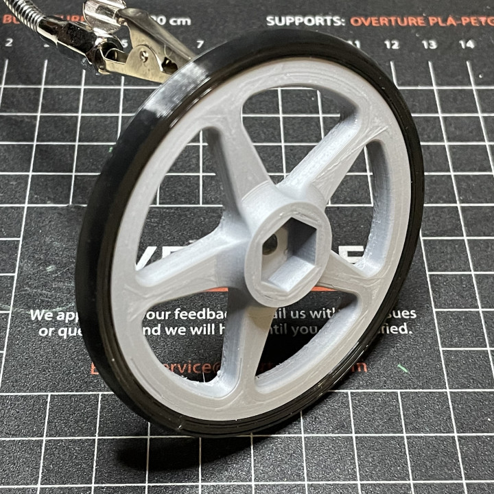 3D Printable Drag Slash Front Runner Wheel by Josh