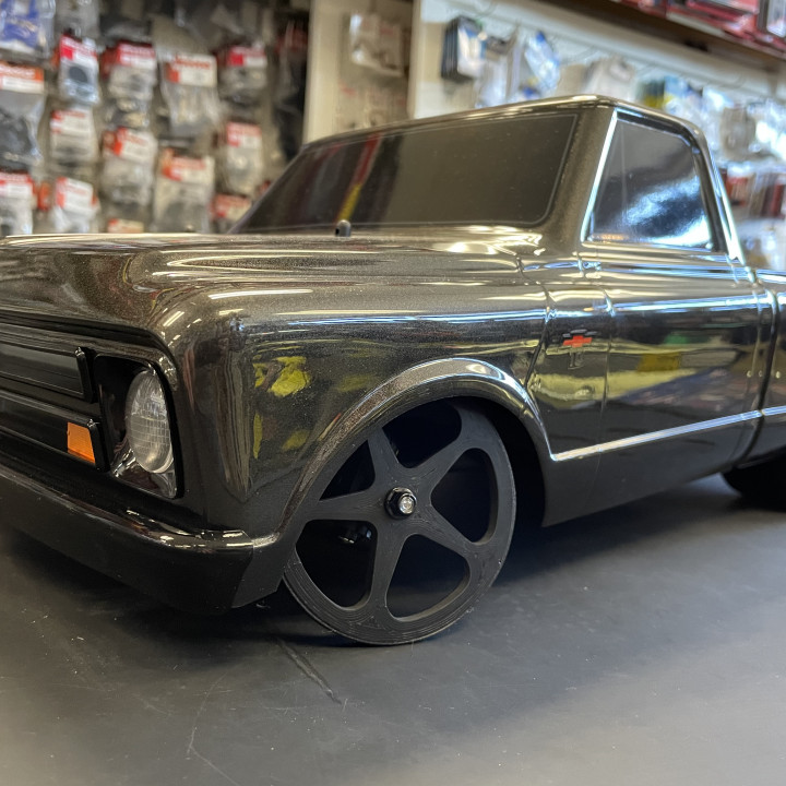 3D Printable Drag Slash Front Runner Wheel by Josh