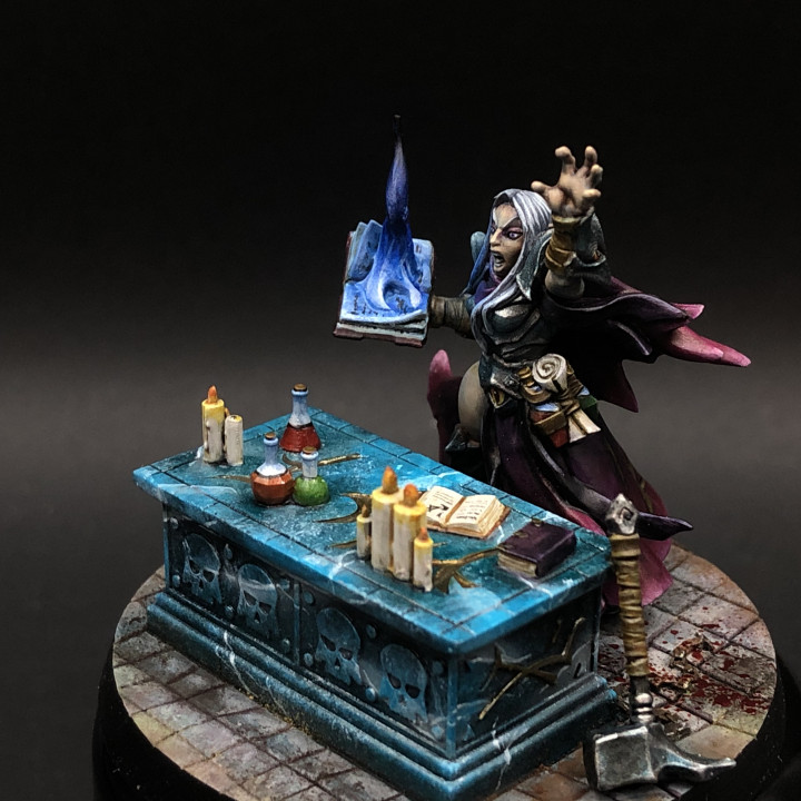 3D Printable 60 mm round altar/arcane table by Feed My 3dPrinter