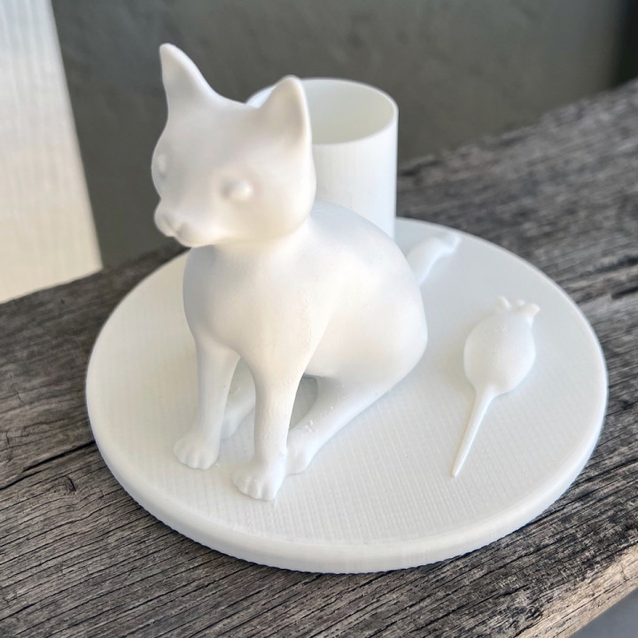 3D Printable Cat pen holder by Philippe Barreaud