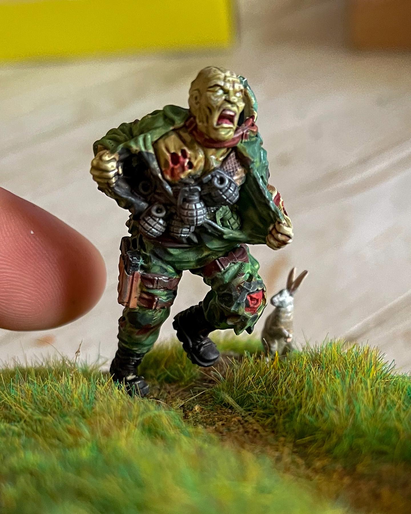 3D Printable Runner Soldier Zombie 2 by Vaultz Miniatures