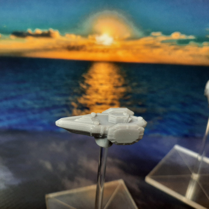 3D Printable Alaskan Republic Buckler Support Ship by sean lathrop