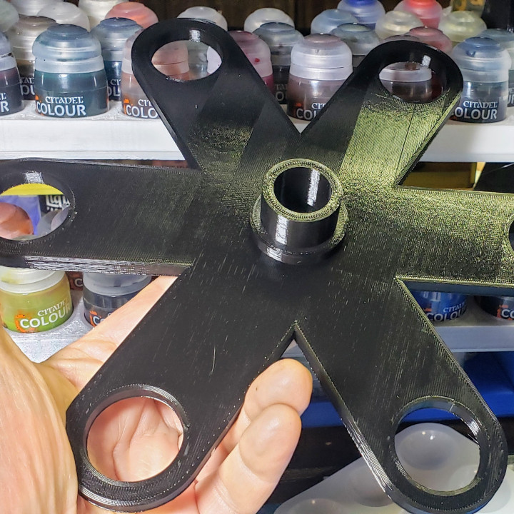 3D Printable Rotating Paint Rack by Fedor