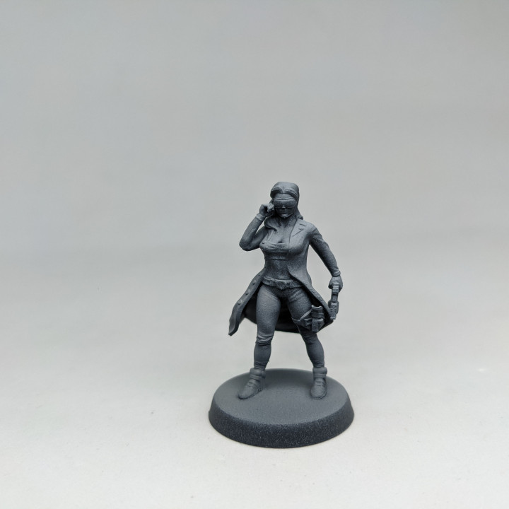 3D Printable SCI-FI Miniature women soldier (Model 16) by ToyDoy Miniatures