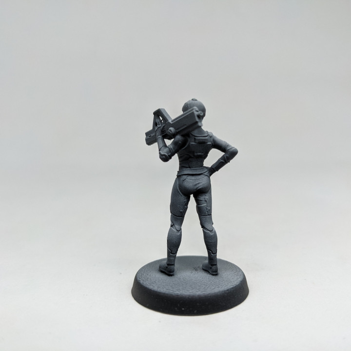 3D Printable SCI-FI Miniature women soldier (Model 20) by ToyDoy Miniatures