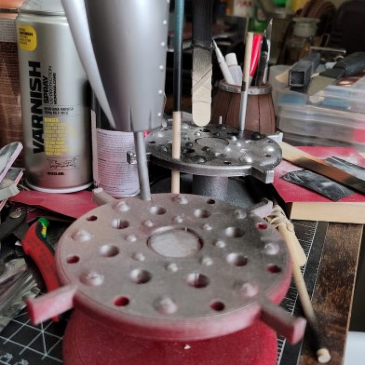 3D Printable Paint Stand by Maggie McFee