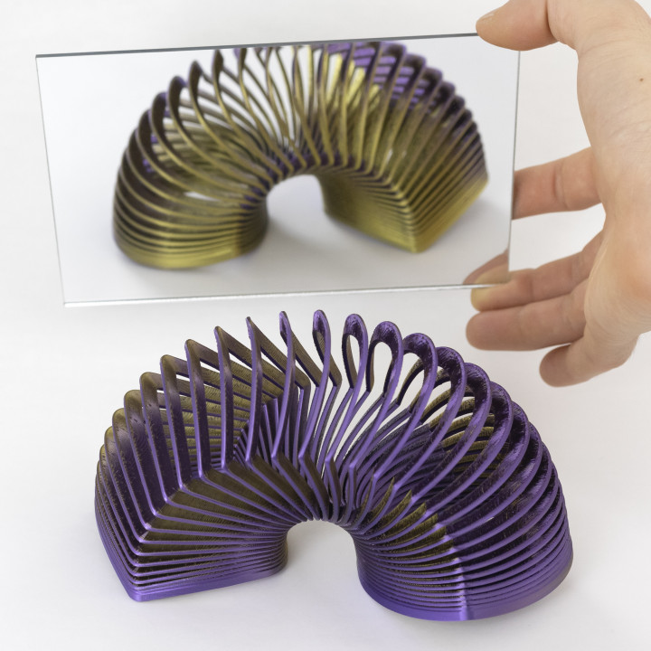 3D Printable Ambiguous Springo // Circle to Square Ambiguous Cylinder ...