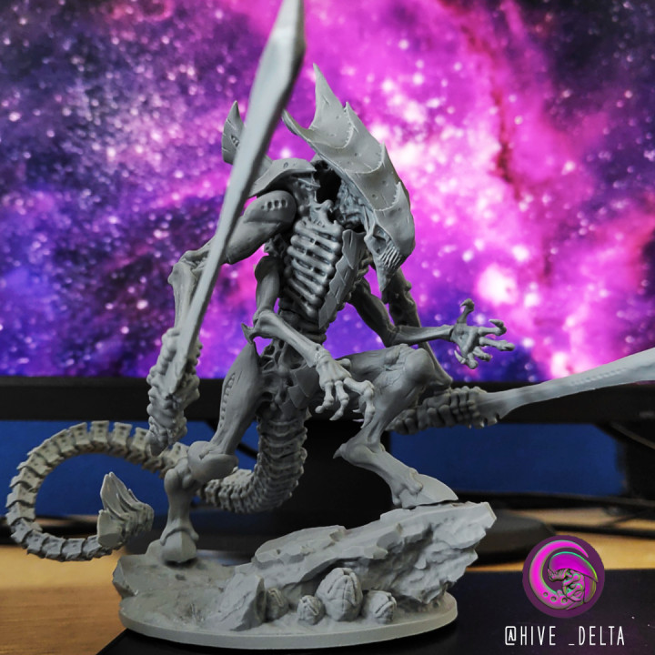 3D Printable Alien Lord by Hive Delta