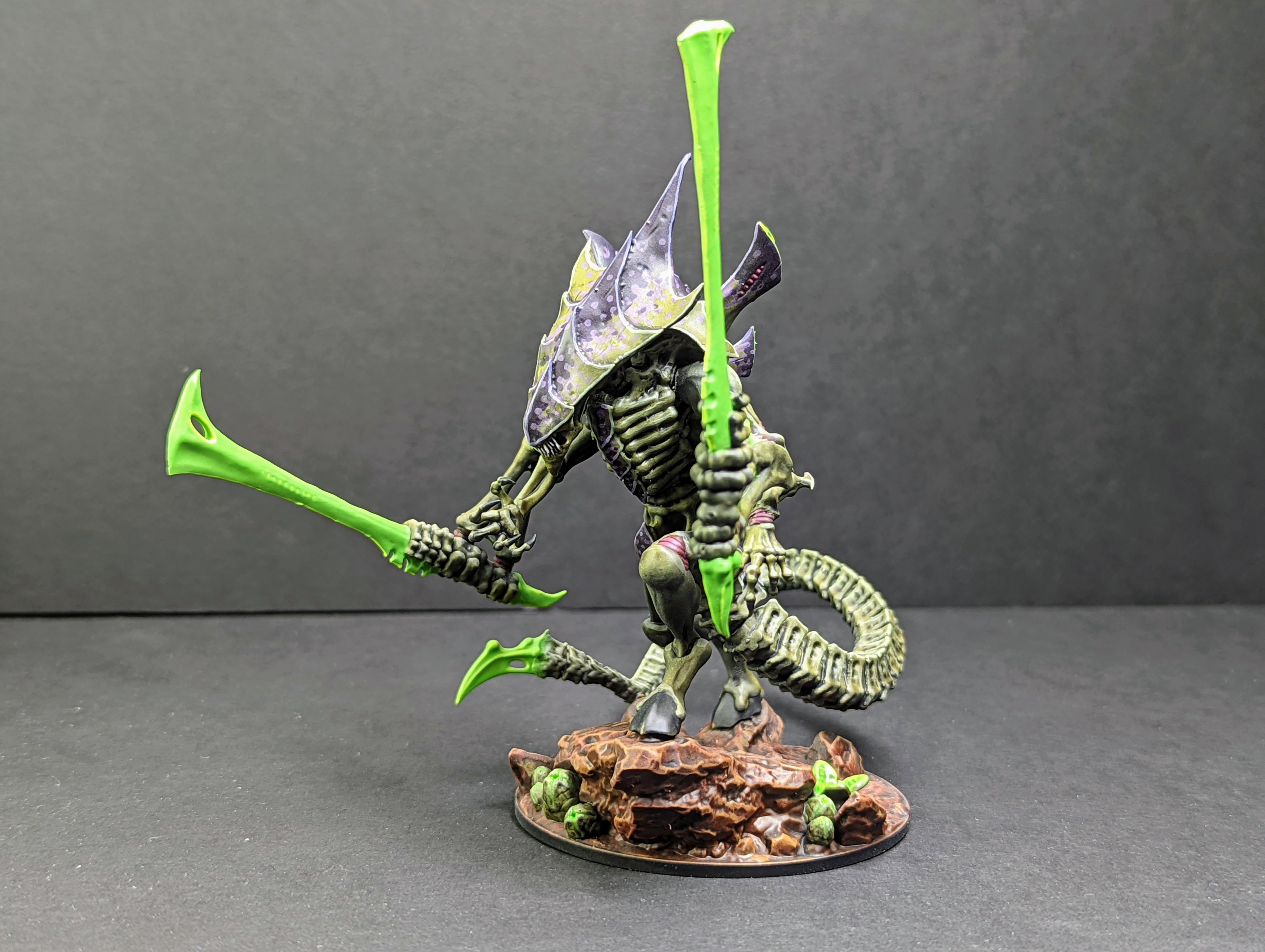3D Printable Alien Lord by Hive Delta