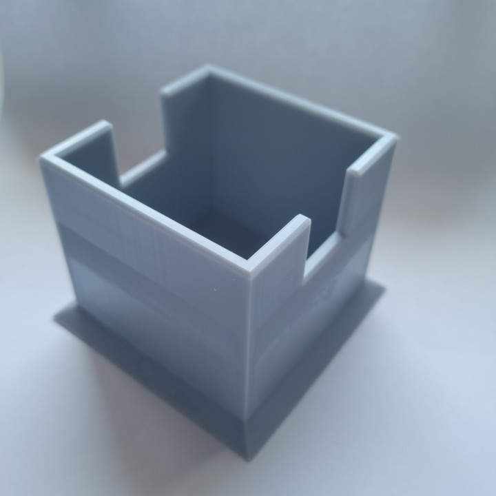 3D Printable Rubiks cube holder by Nicholas Diaz