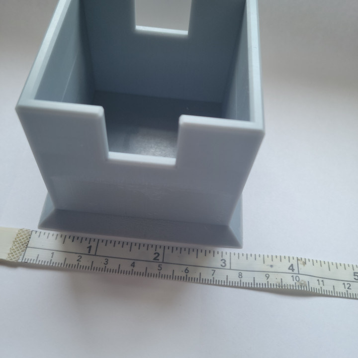 3D Printable Rubiks cube holder by Nicholas Diaz