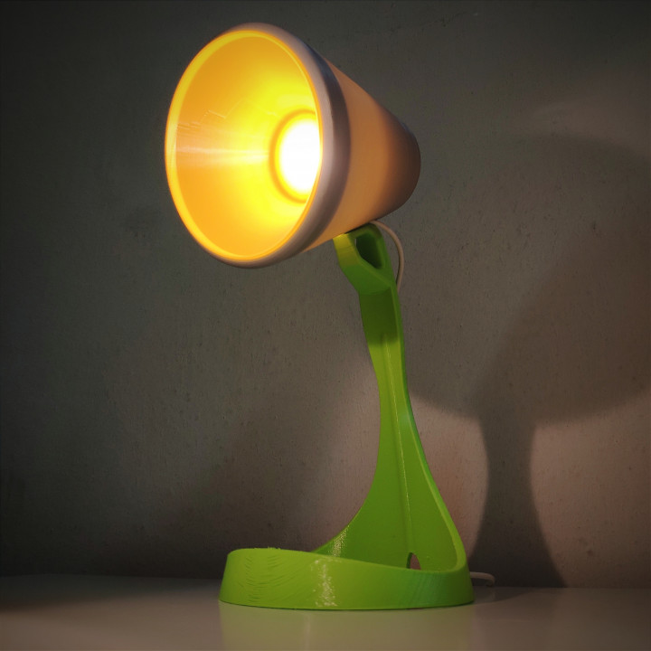 3D Printable Desk lamp by Kevin Thomas