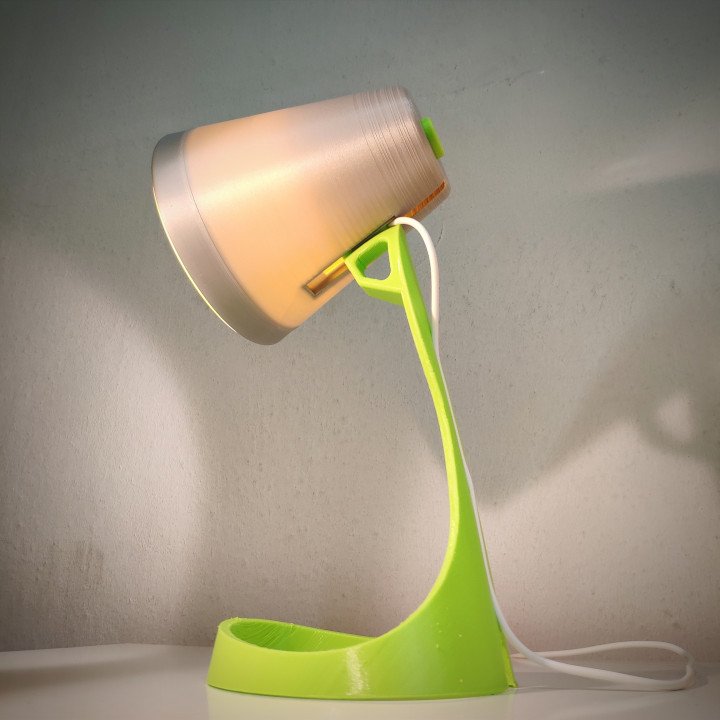 3D Printable Desk lamp by Kevin Thomas