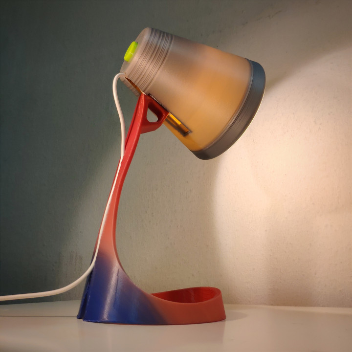 3D Printable Desk lamp by Kevin Thomas